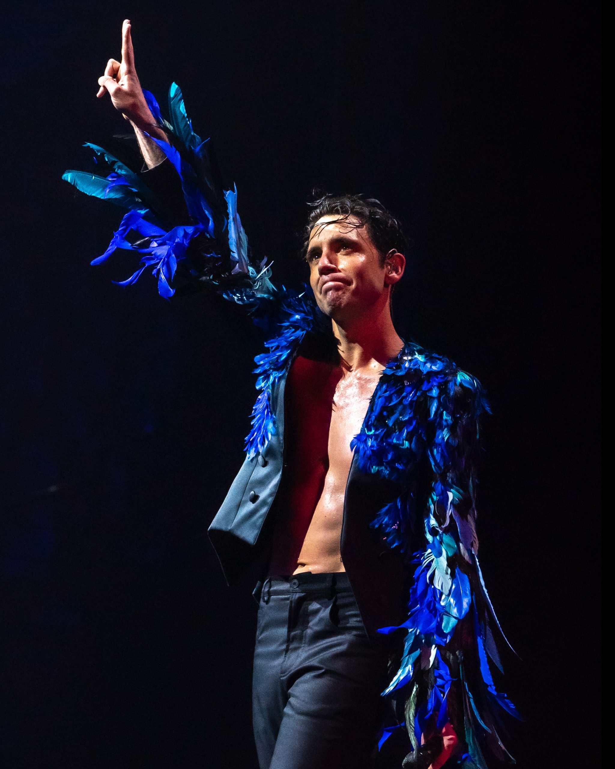 TOUR ARRIVES IN PARIS | Mika