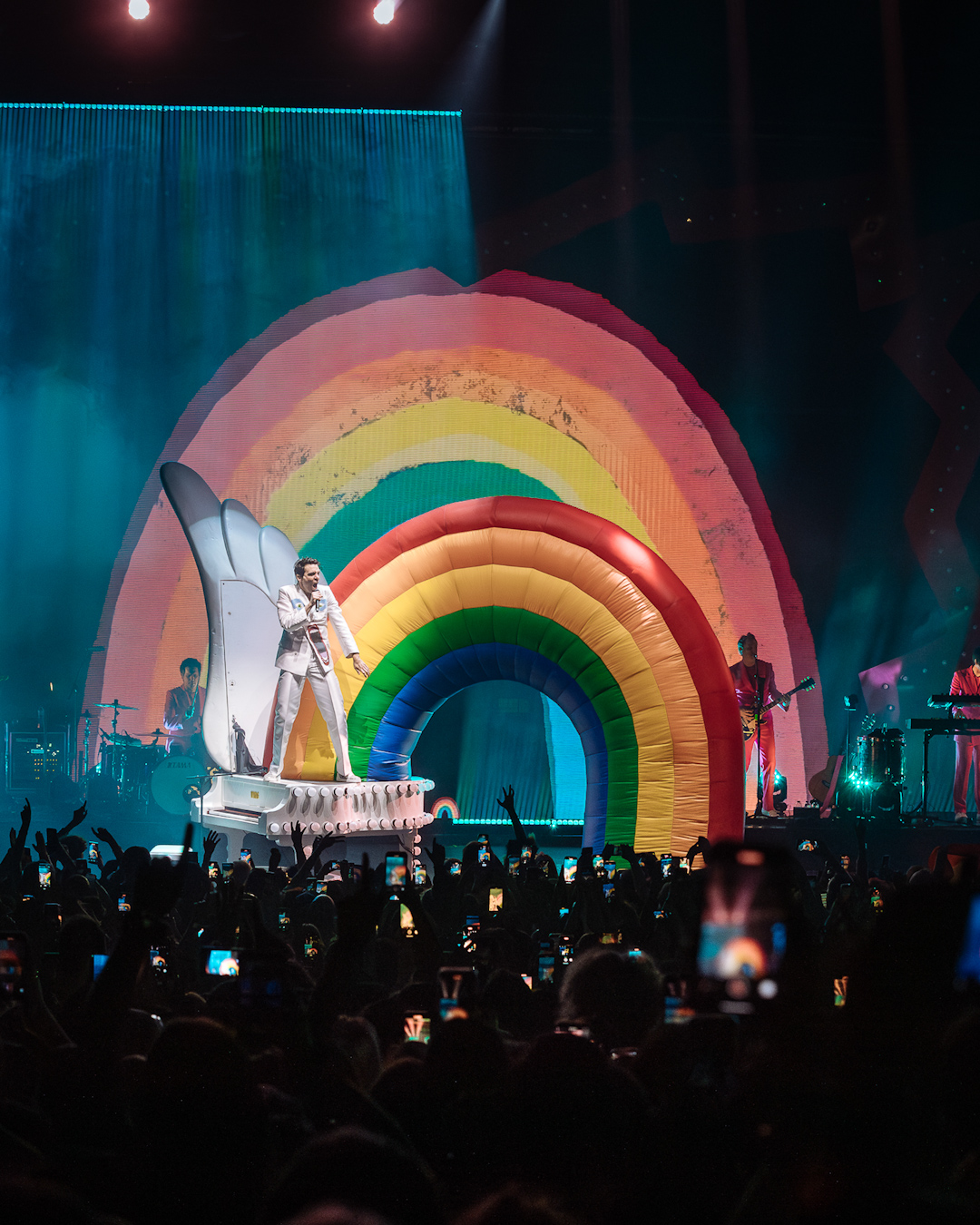 APOCALYPSE CALYPSO TOUR IN LONDON! | Mika